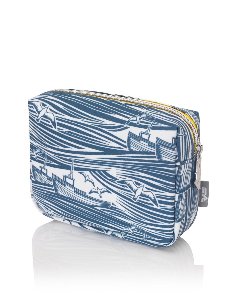 Mini Moderns Whitby Travel Wash Bag - thefragrancecounter.co.uk